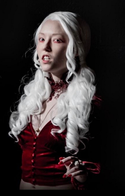 Chat, roleplay, and learn more about Eva on Spellbound